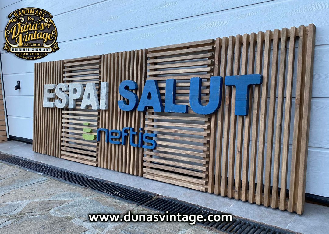 Cartel Entramado de Madera con Letras en Relieve para Laboratorios ...