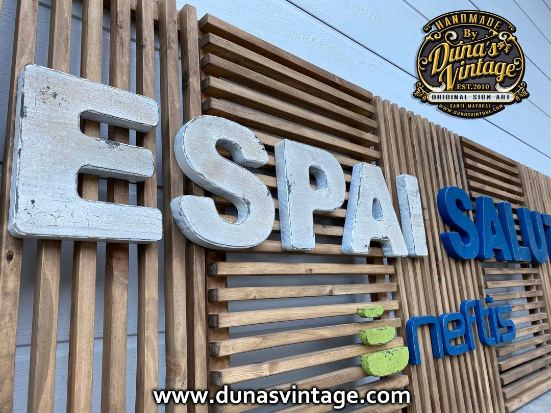 Cartel Entramado de Madera con Letras en Relieve para Laboratorios ...