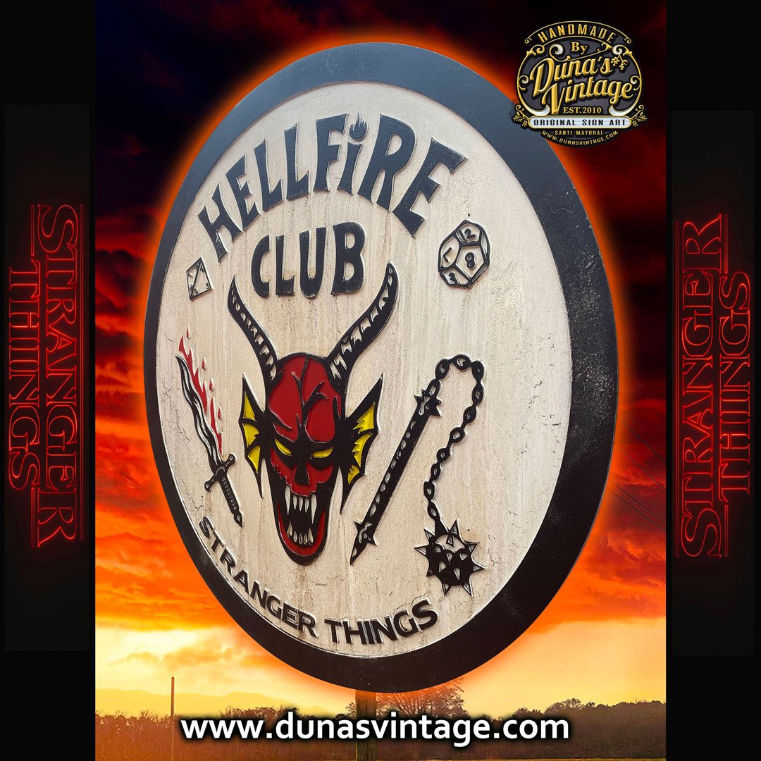 Cartel de Madera HELLFIRE CLUB de STRANGER THINGS. - Dunas vintage